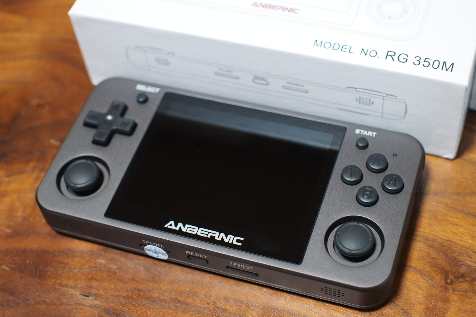 【レビュー】手にした人にしか分からない中華ゲーム機の頂点『RG350M』 | yoshives