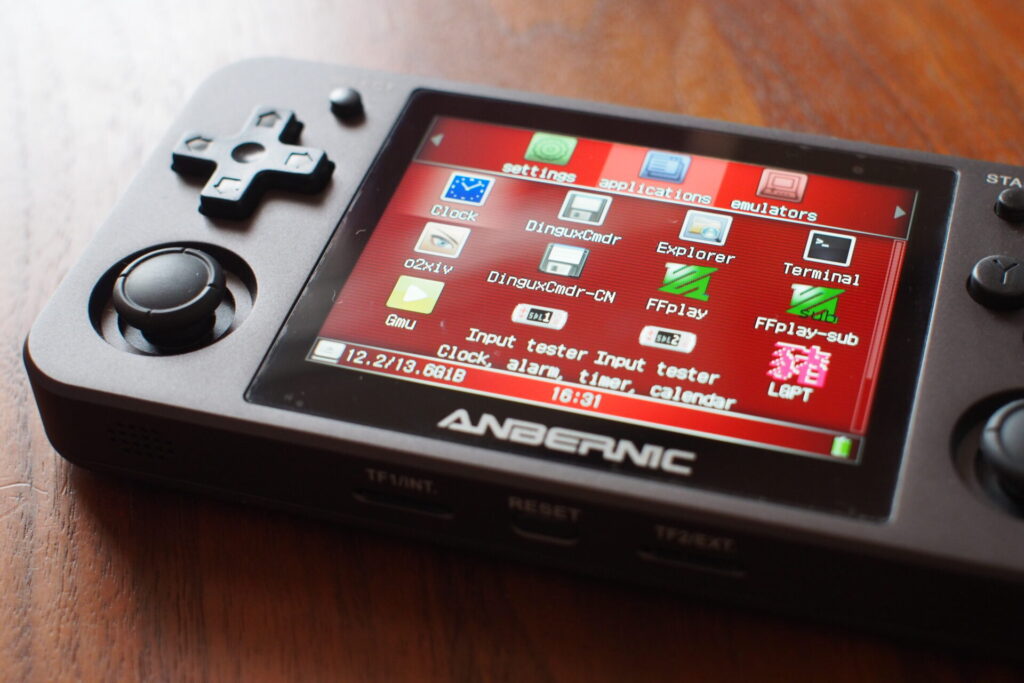 【RG350/RG350M】ゲームの起動方法や操作方法など、基本的な使い方 | yoshives