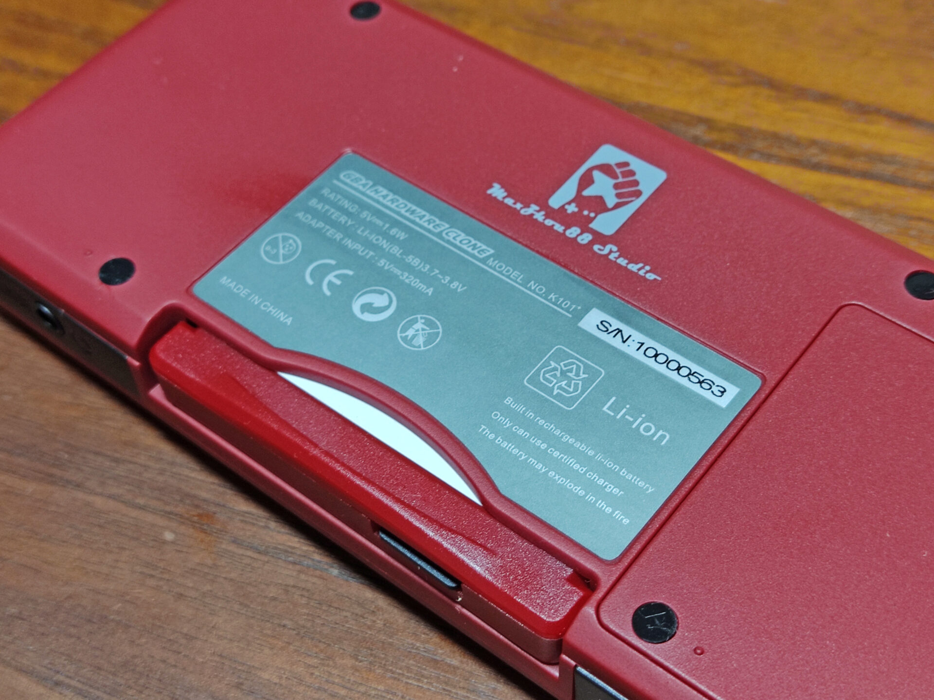 【レビュー】ゲームボーイアドバンスクローンとしての完成度は高いが良くも悪くも復刻版『Revo K101 Plus』 | yoshives