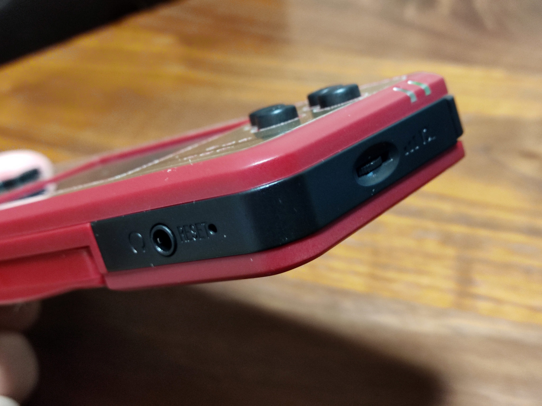 【レビュー】ゲームボーイアドバンスクローンとしての完成度は高いが良くも悪くも復刻版『Revo K101 Plus』 | yoshives