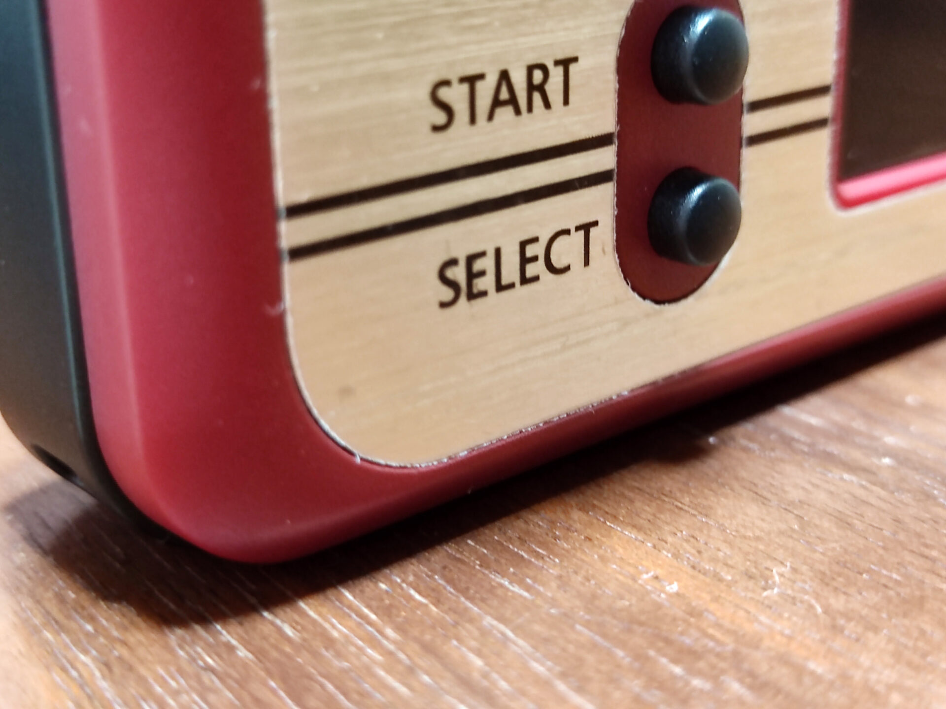 【レビュー】ゲームボーイアドバンスクローンとしての完成度は高いが良くも悪くも復刻版『Revo K101 Plus』 | yoshives