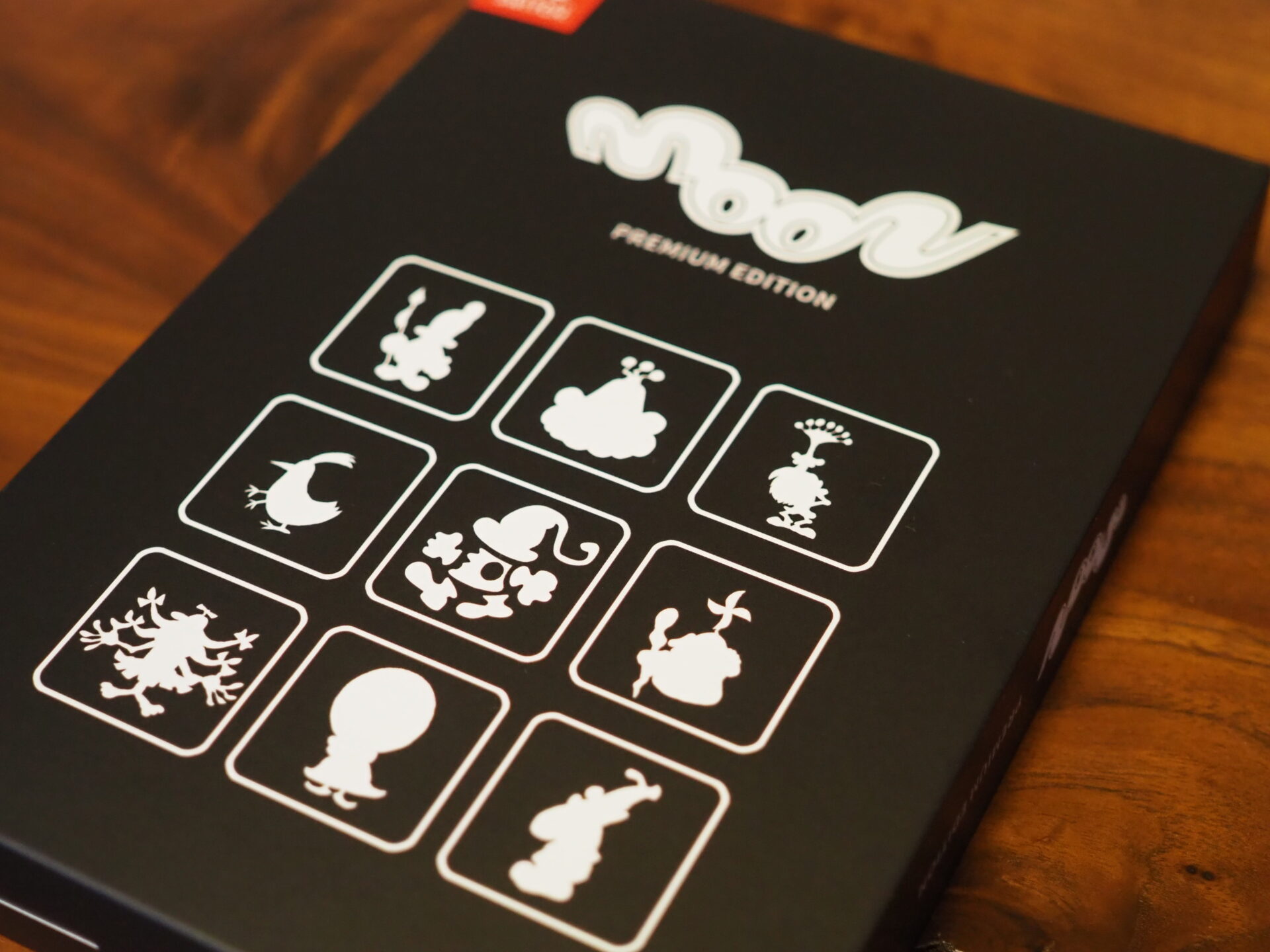 『moon PREMIUM EDITION』が新品なのに安かったので買ってムーンワールドに浸っています | yoshives