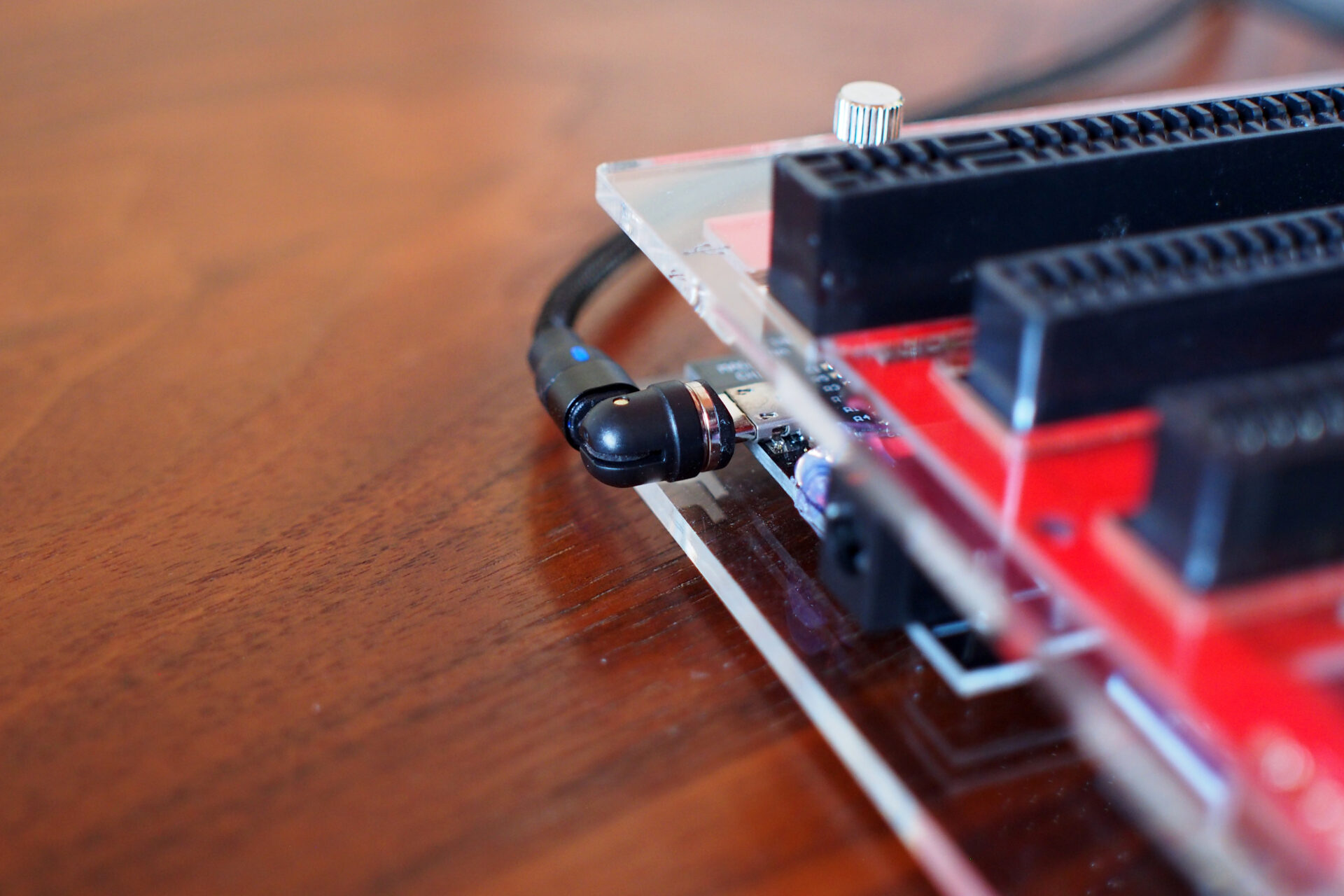 【レビュー】置いとくだけでカッコイイ吸い出し機『Cartridge Reader』！ | yoshives