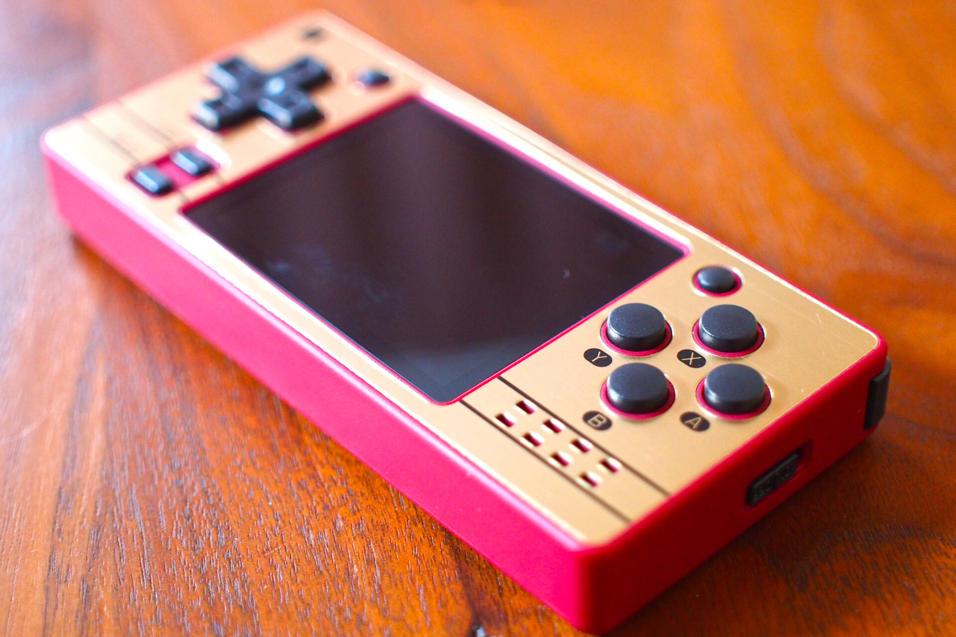 【レビュー】ユニークなミニ端末だけど微妙『POWKIDDY Q20 MINI』 | yoshives