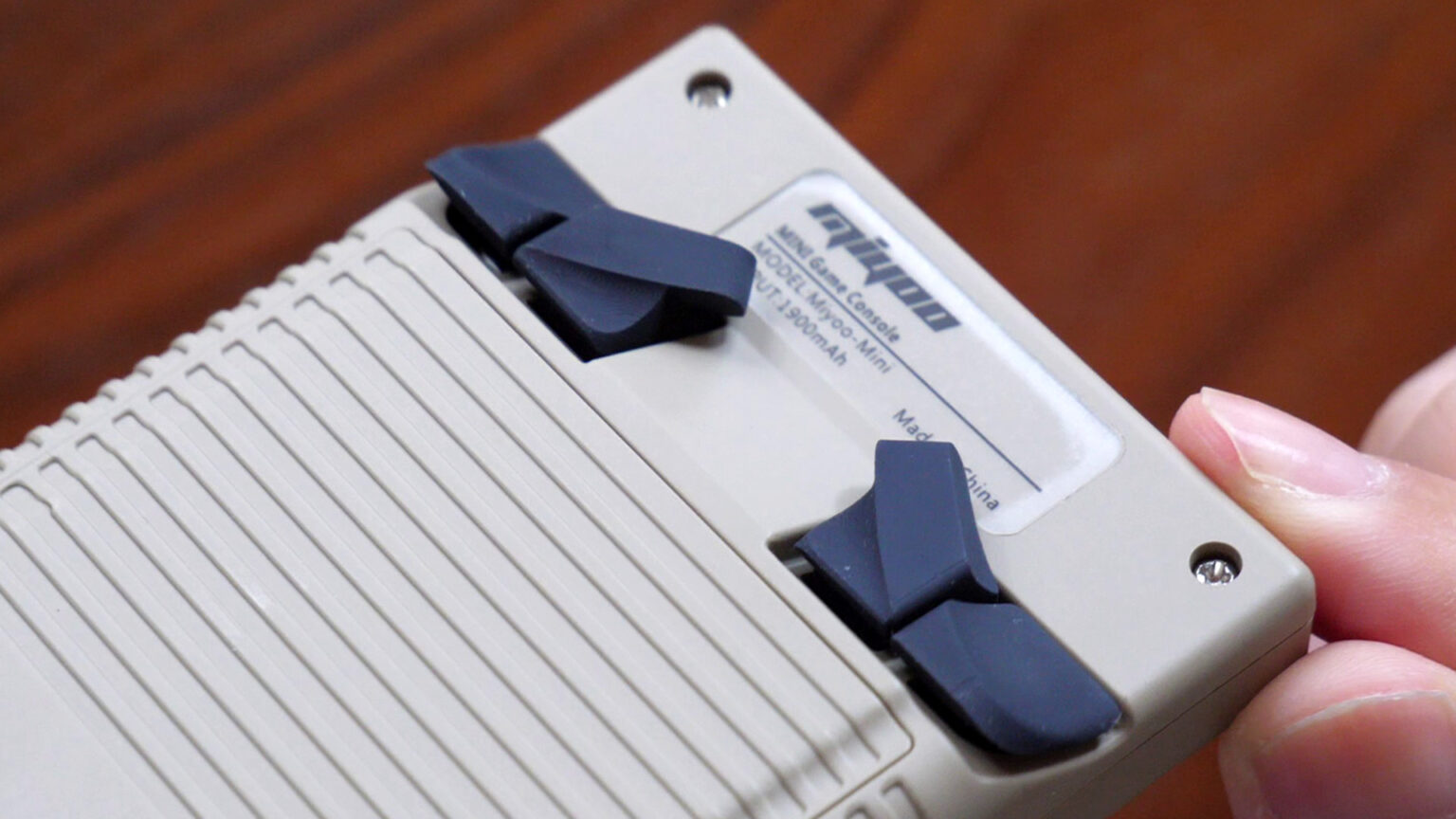 Better Shoulder Buttons for Miyoo Mini レビュー｜ミヨーミニLRボタンの救世主！ - 吉天堂