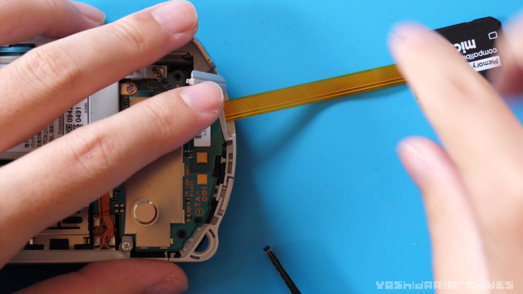 【レビュー＆解説】PSP GOにさらなる可能性を。『PSPgo microsd memory card adapter』 | yoshives