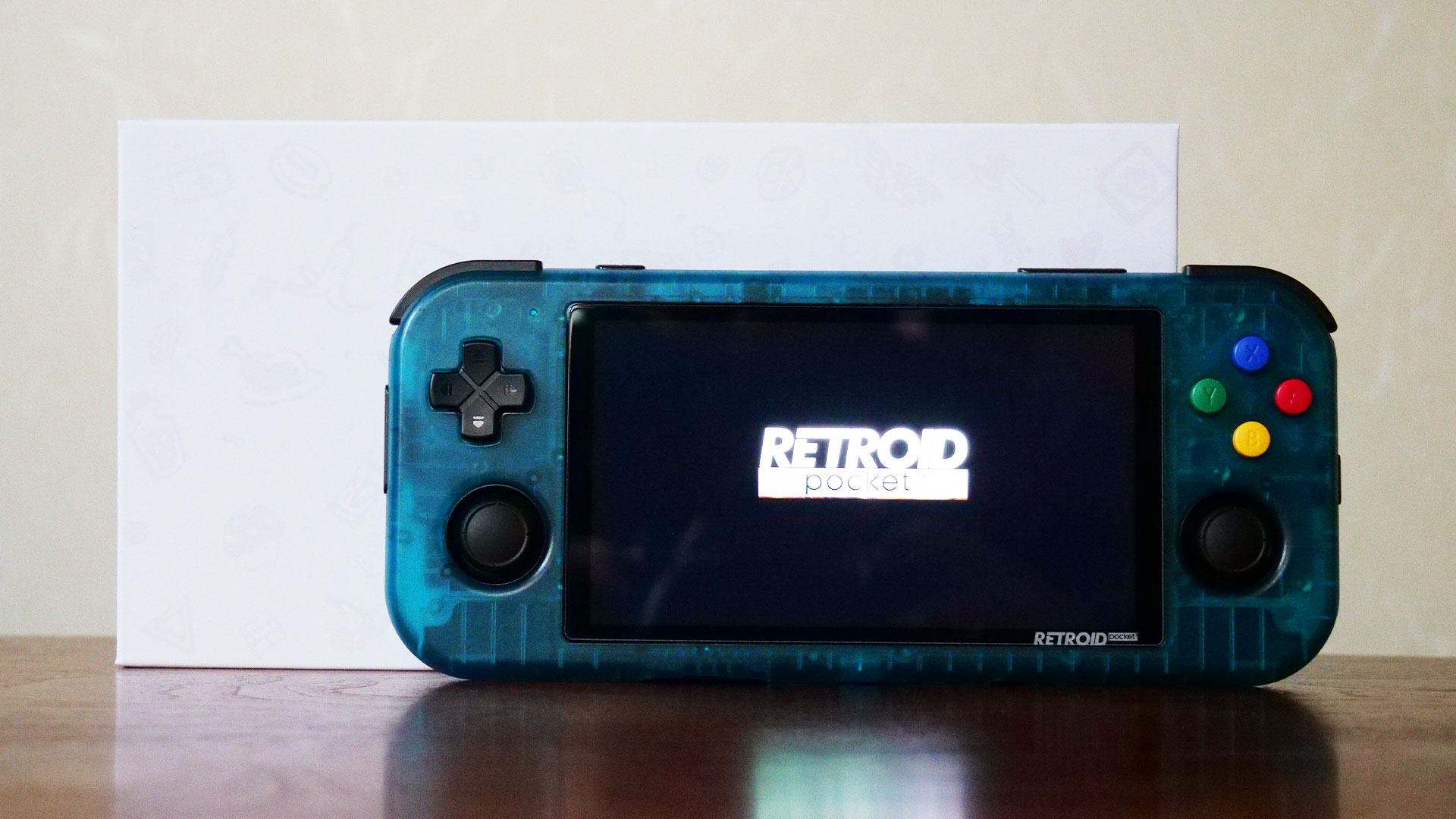 【レビュー】デザイン、性能、金額、操作性、携帯性、ほぼ完璧。『Retroid Pocket 3+』 | yoshives