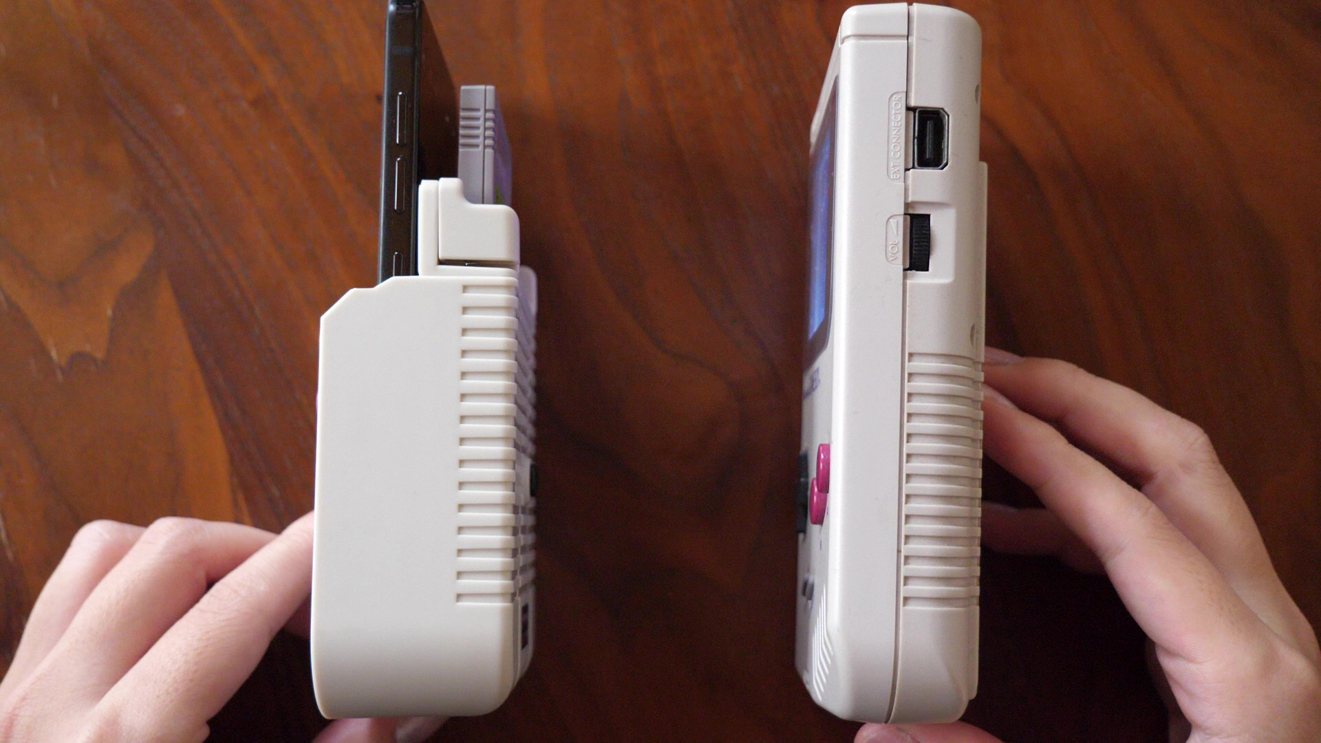 【レビュー】スマホをゲームボーイにする夢と現実『Hyperkin SmartBoy』 | yoshives