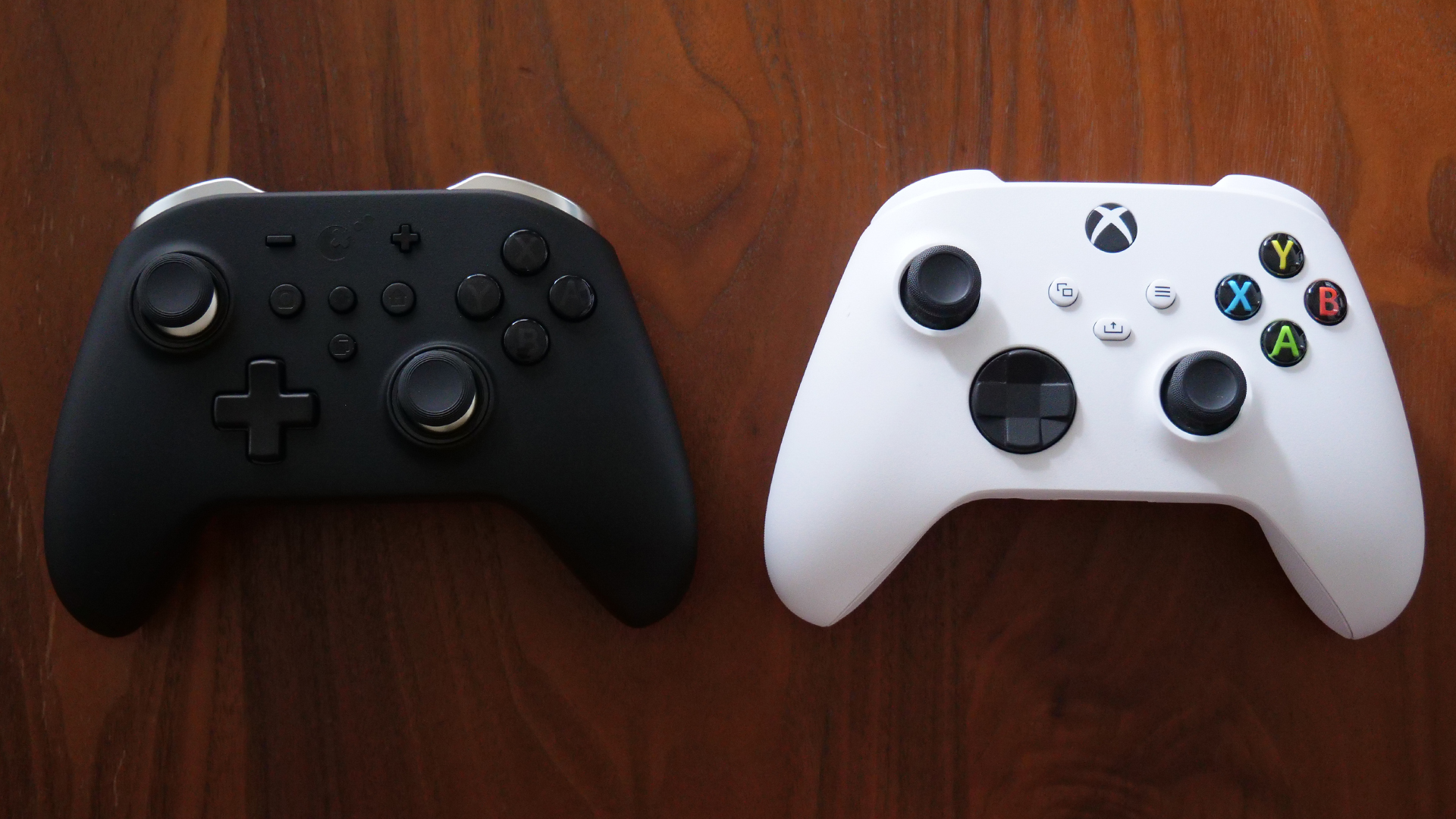 【レビュー】質感がエグい『Gulikit KingKong2 PRO Controller』 | yoshives