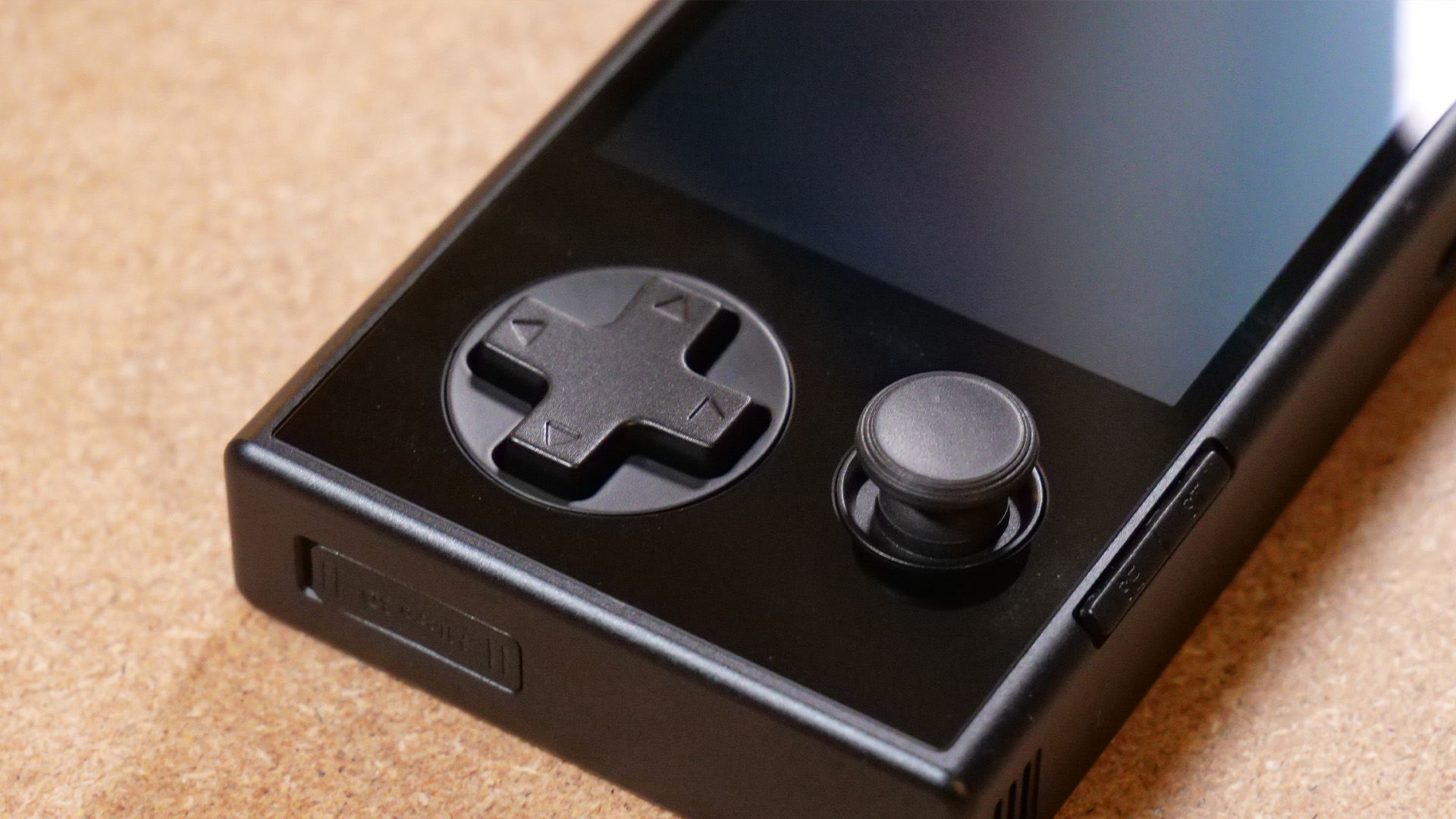 【レビュー】これ知ってる？『AYANEO Pocket Micro』 | yoshives