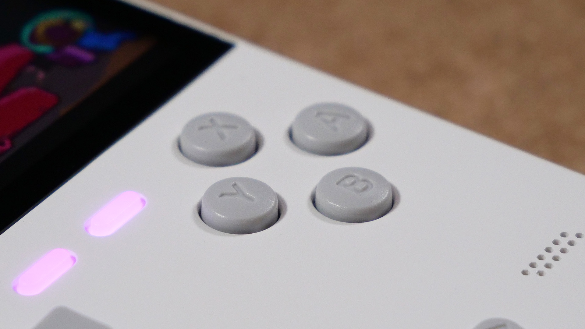 【レビュー】期待を裏切らない『TRIMUI BRICK』 | yoshives