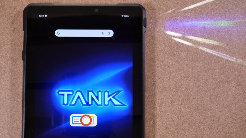 【レビュー】狂ってるね（いい意味で）『8849 TANK Pad』 | yoshives